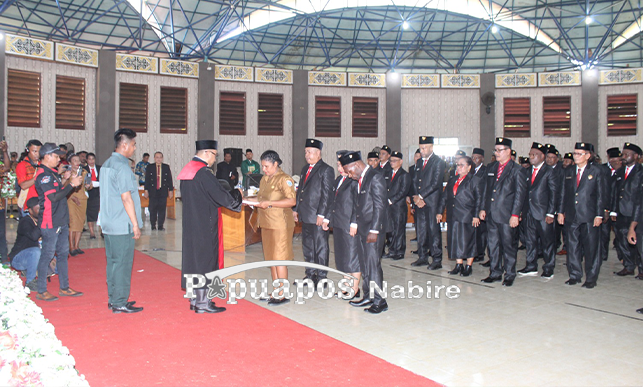 31 Anggota DPRD Kabupaten Nabire Periode 2024-2029 Resmi Dilantik ...