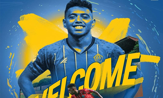 Pemain Timnas Kelly Sroyer Gabung PSBS Biak | Papuaposnabire - Baca ...