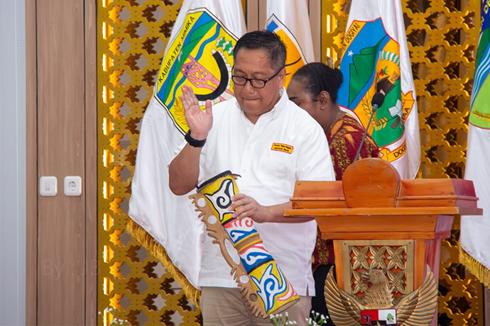 Pj Sekda Papua Tengah Tutup Musrenbang Otsus 2026 | Papuaposnabire ...
